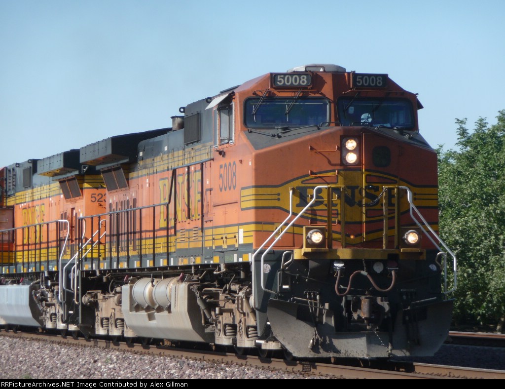 BNSF 5008 East